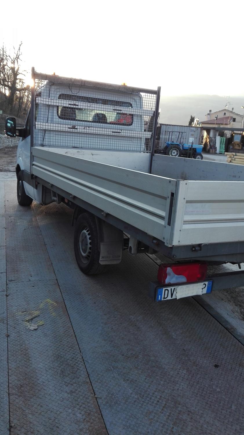 Lot Mercedes-Benz Sprinter tipper body