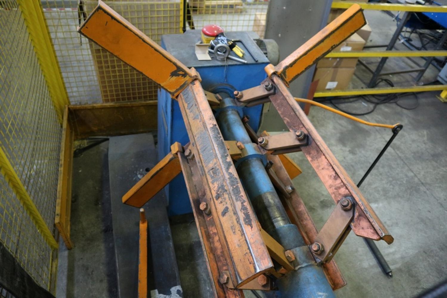 Lot Bulcom press and tinsmithing machines