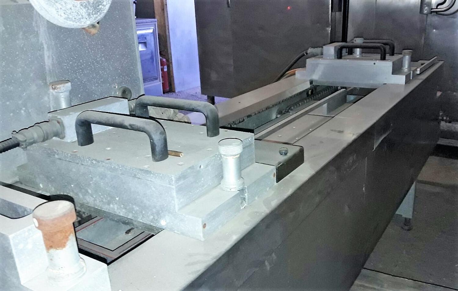 Lot Colimatic thermoforming machine