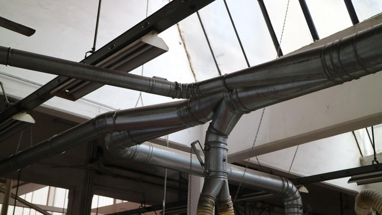 Lot Industrial suction system