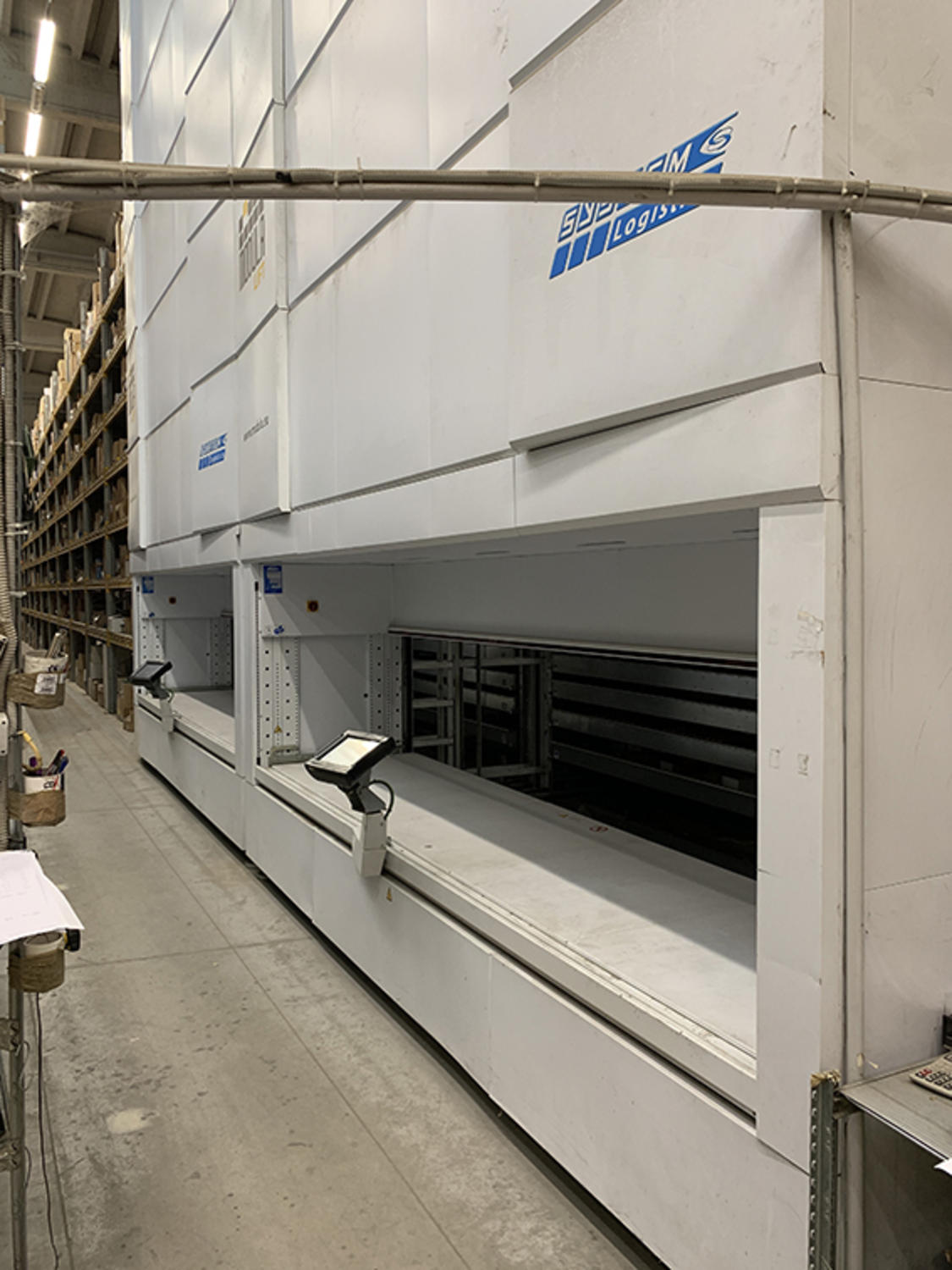 Lot System Modula ML50 D vertical automatic storage system