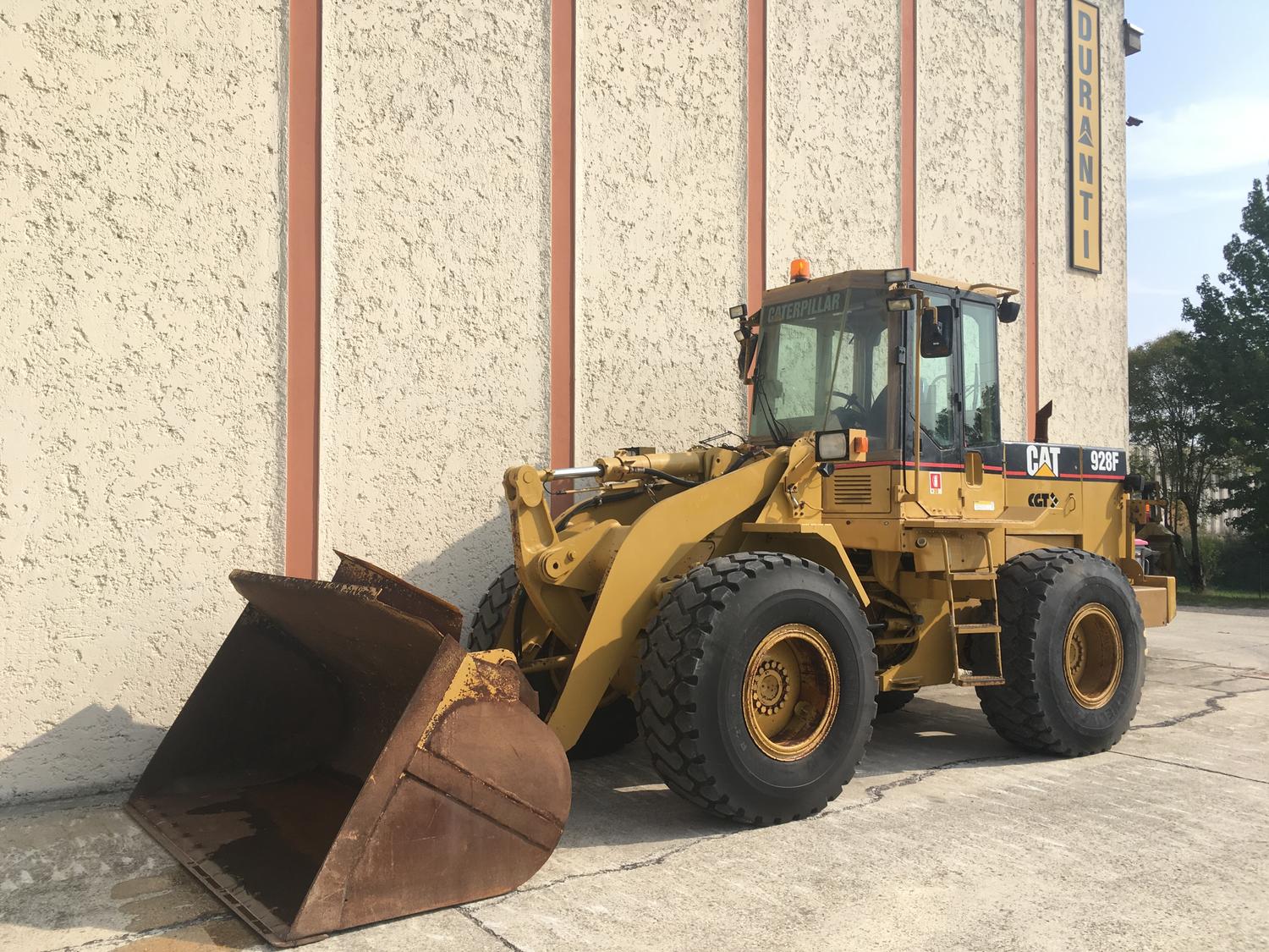 Lot Caterpillar 928 F wheel loader
