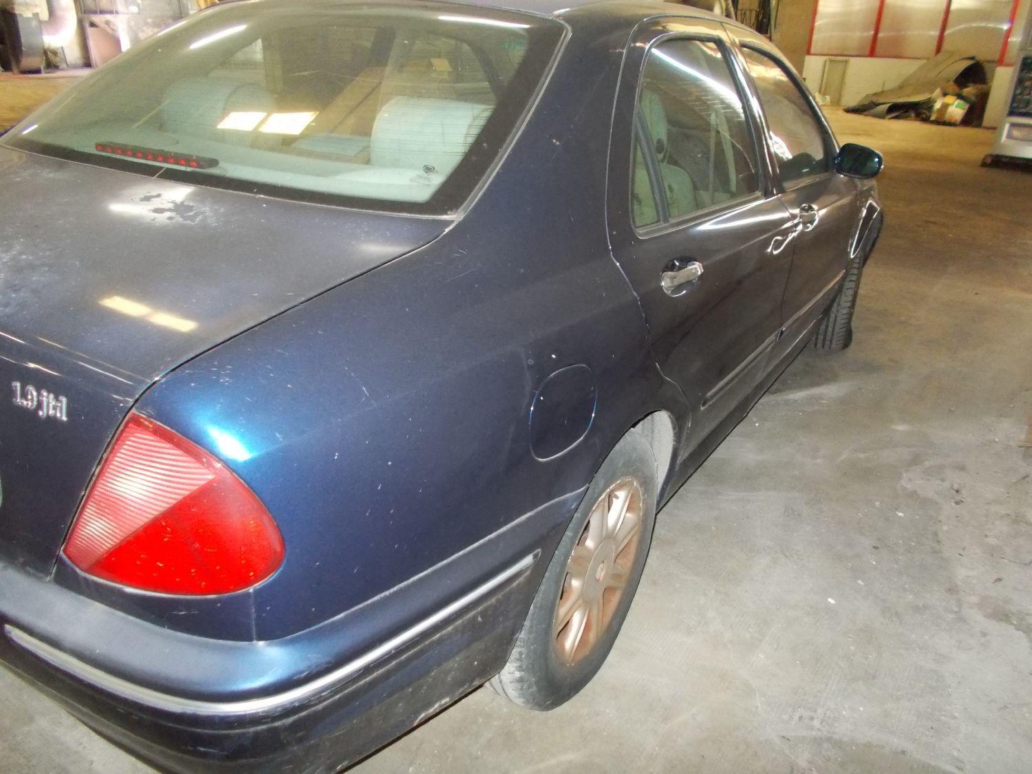 Lot Lancia Libra car