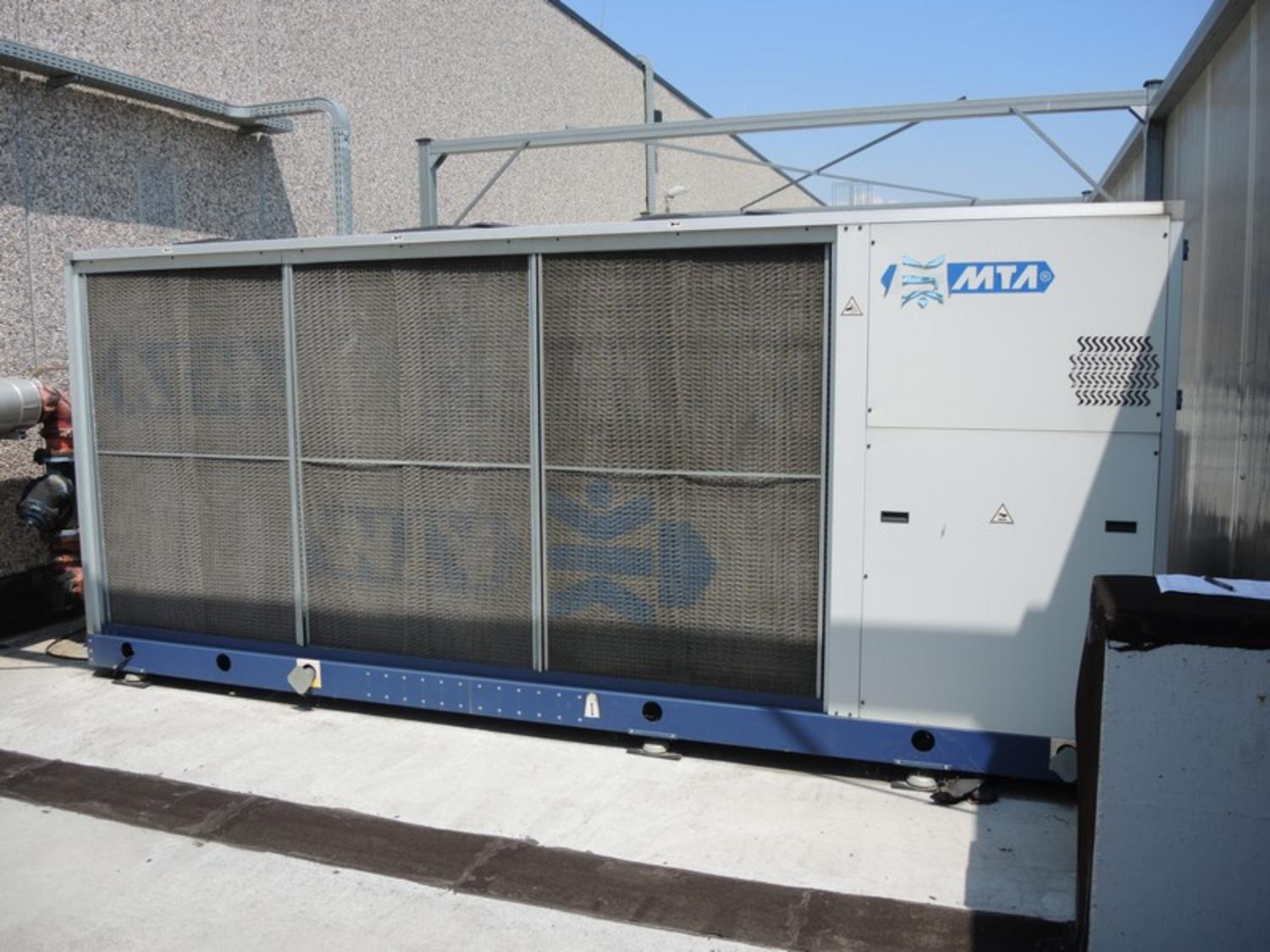 Lot MTA chiller