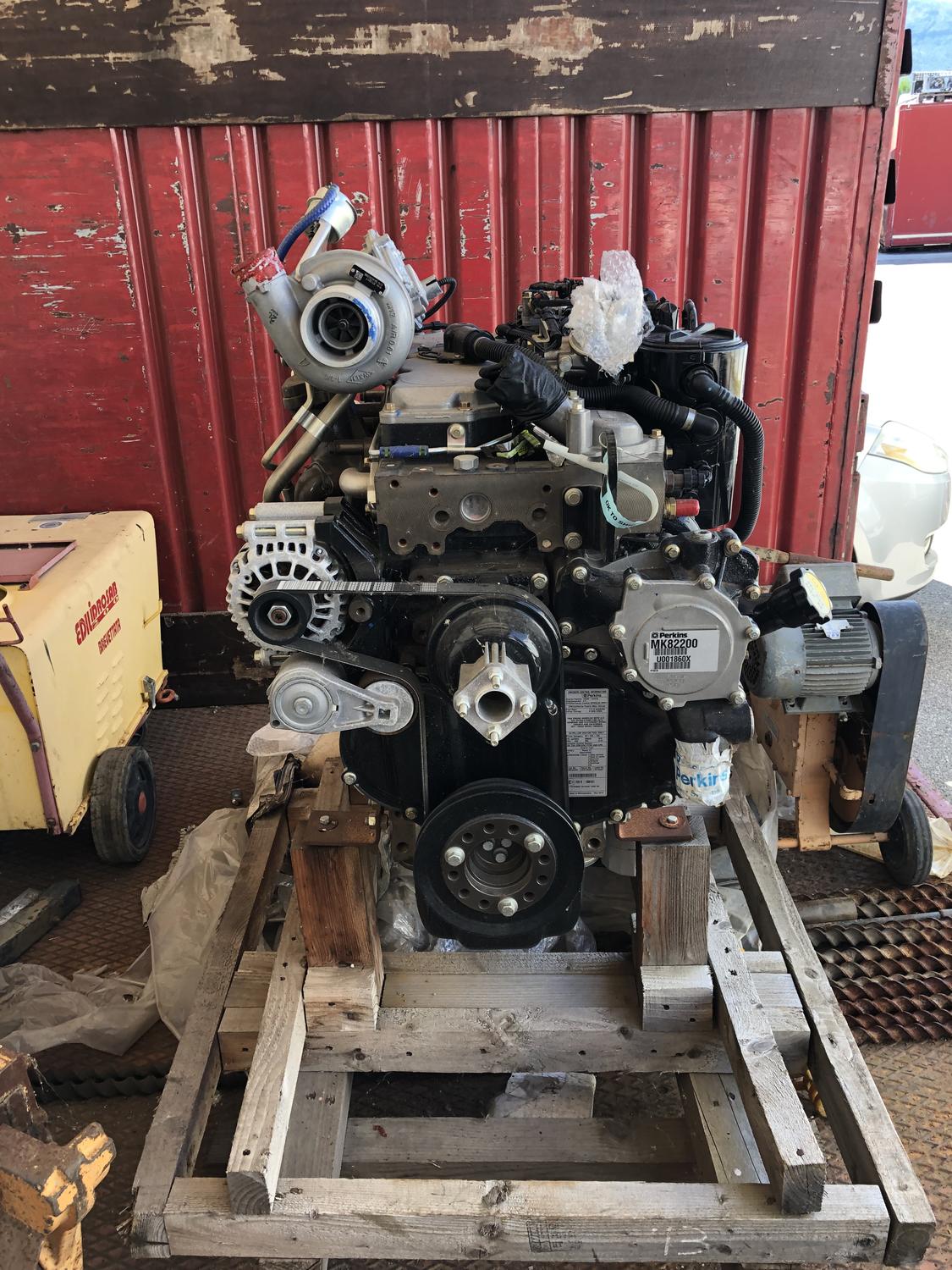 Lot Perkins 4-cylinder turbo engine