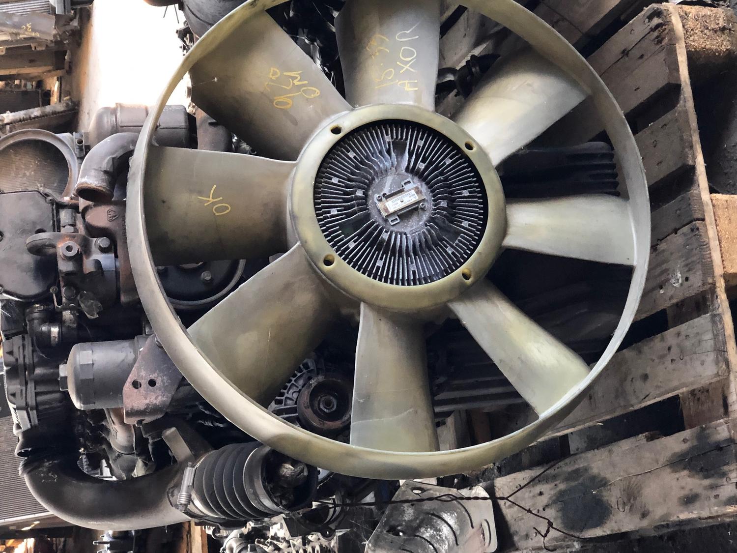 Lot Mercedes Om 926 18.33 Axor engine