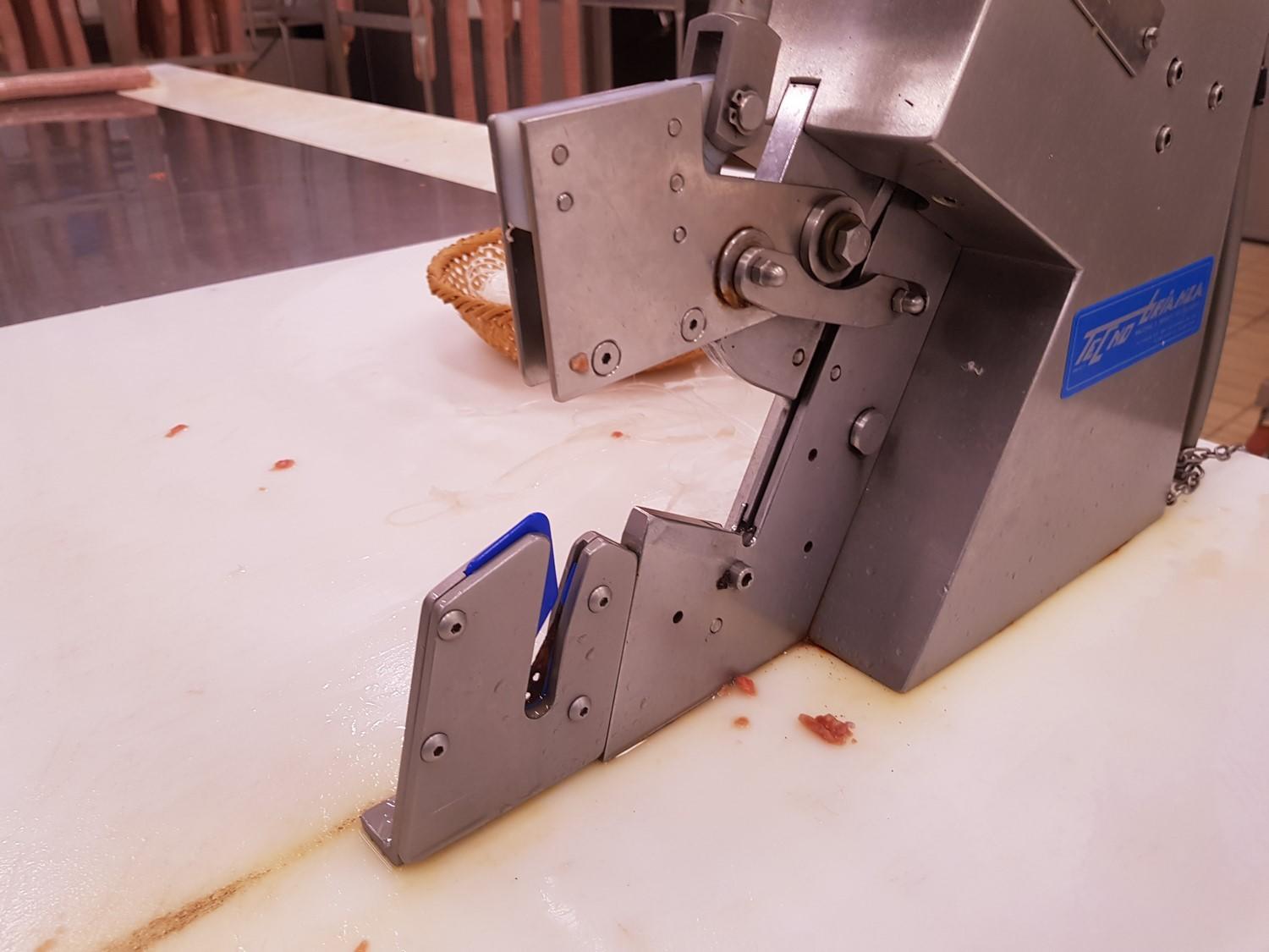 Lot Clipping machine