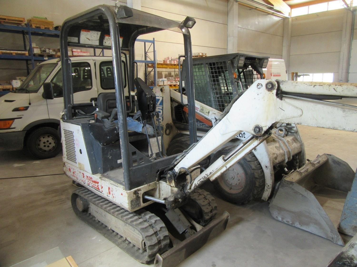 Lot Bobcat 320 mini excavator