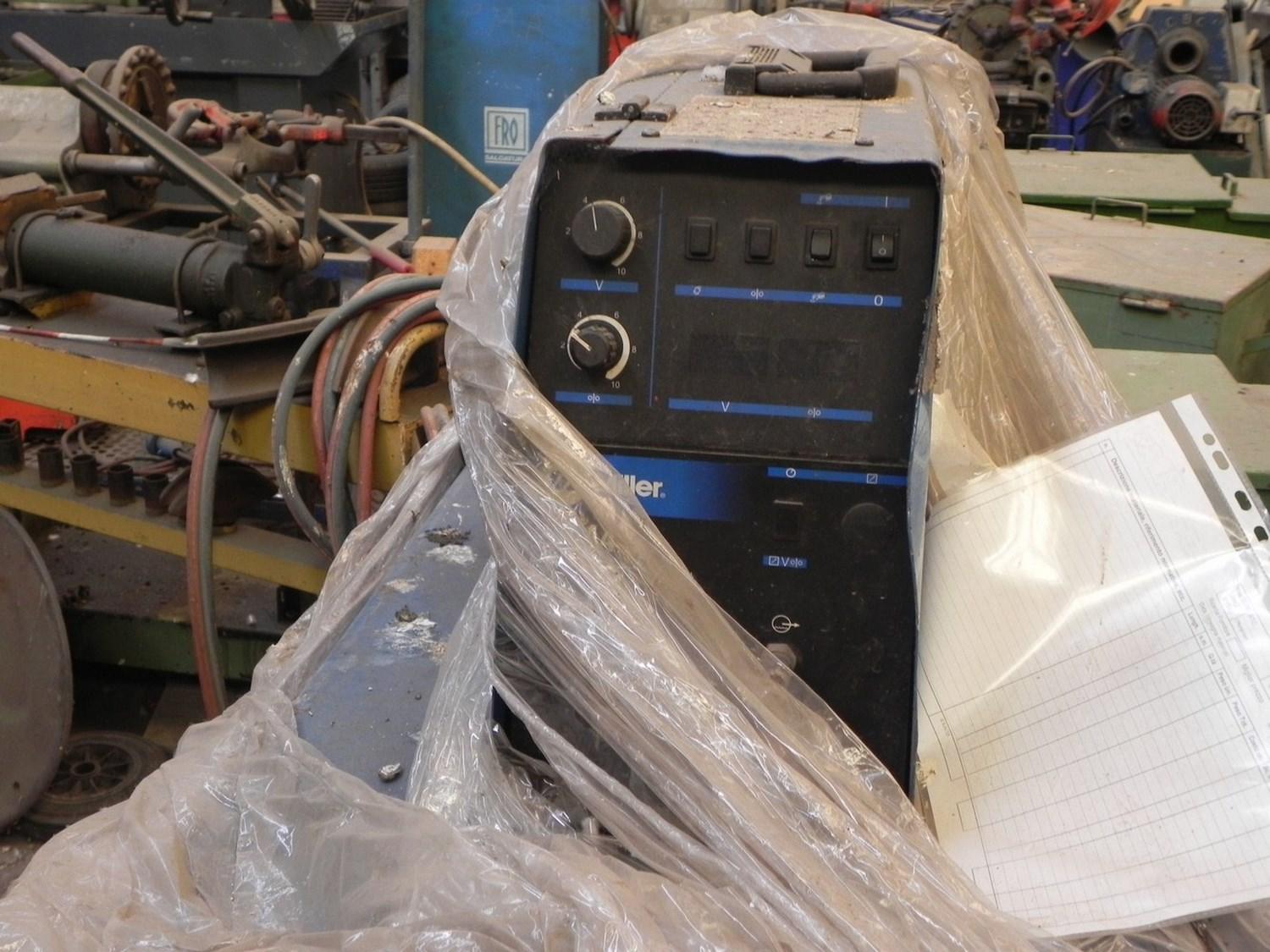 Lot Saf-Fro welding machine