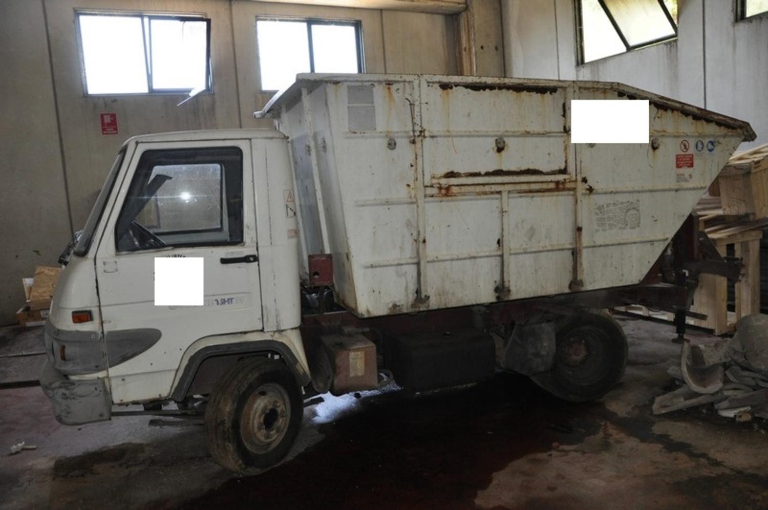 Lot Effedi Gasolone truck