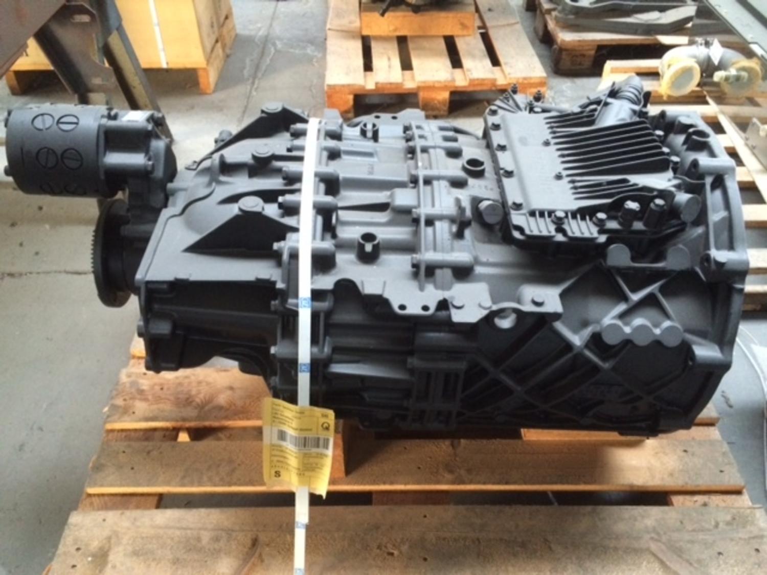 Lot 16-speed zf as-tronic transmission