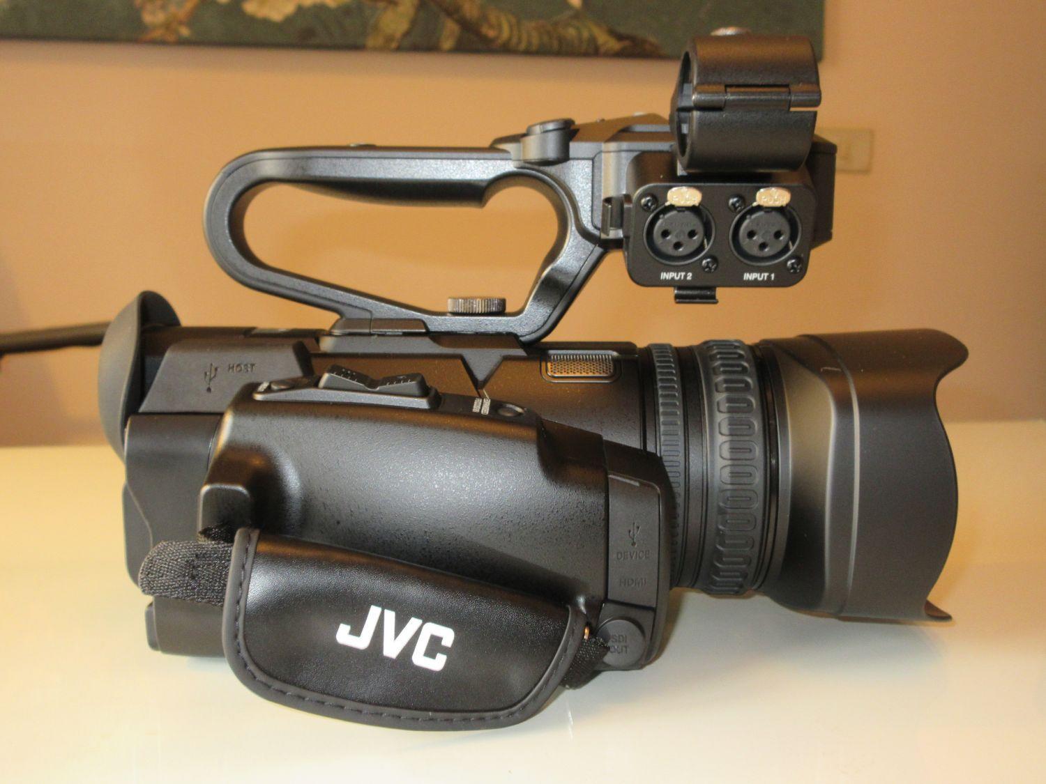 Lot JVC cameras