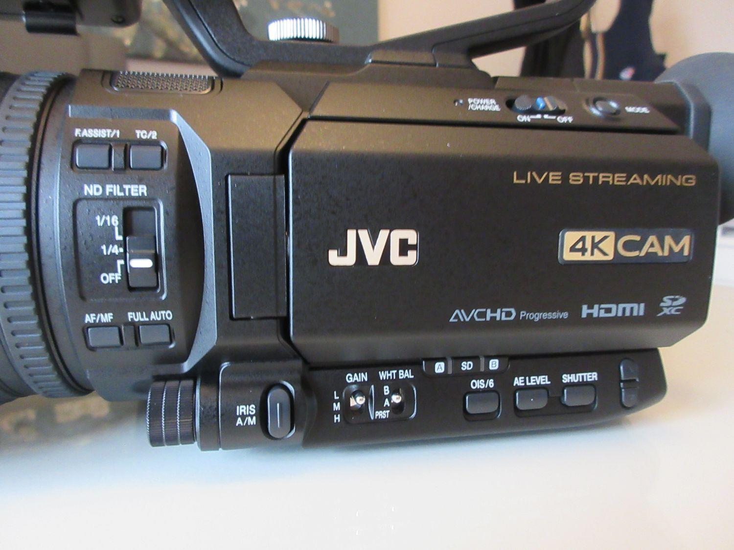 Lot JVC cameras