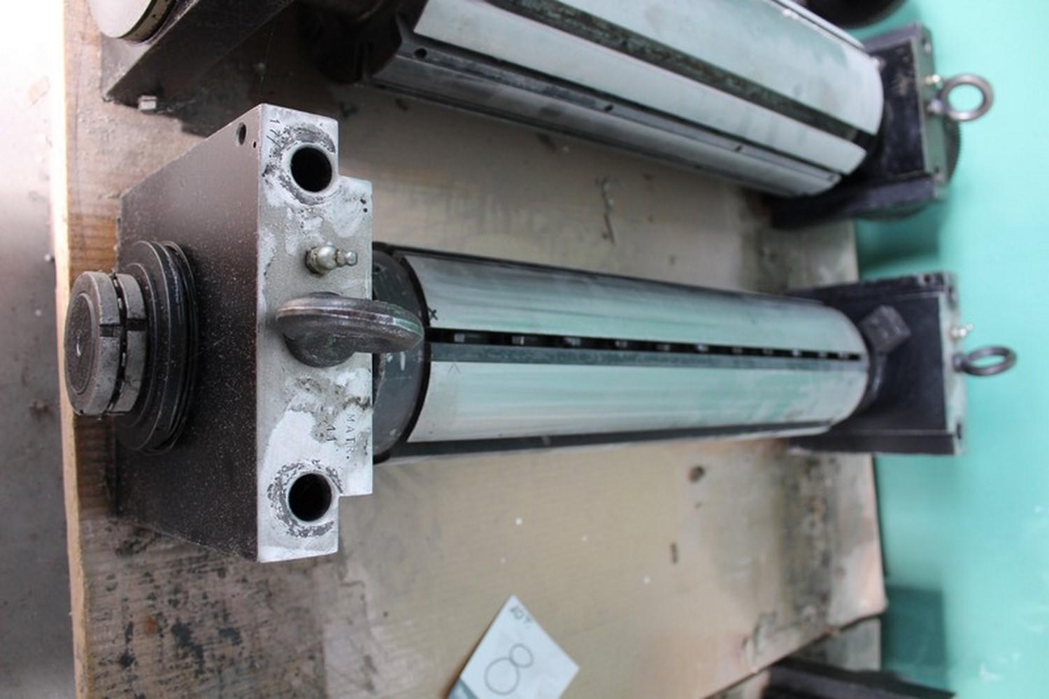 Lot Punching rollers