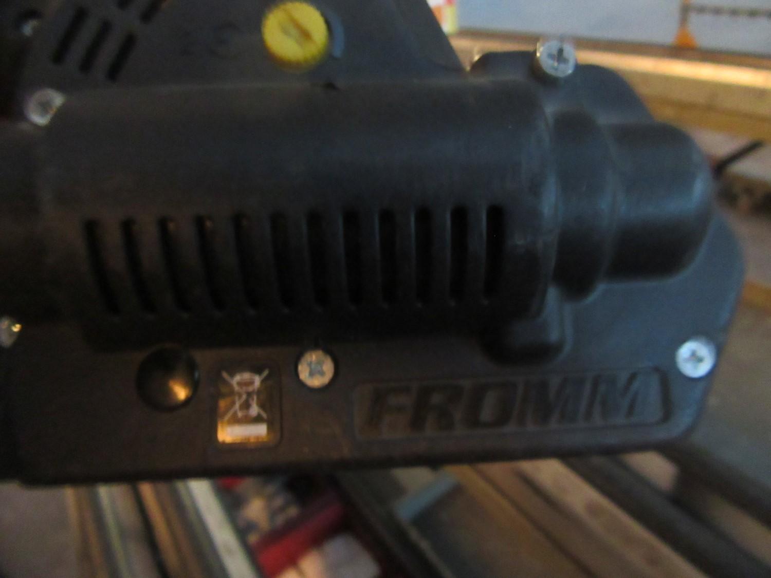 Lot Fromm P326 automatic strapping machine