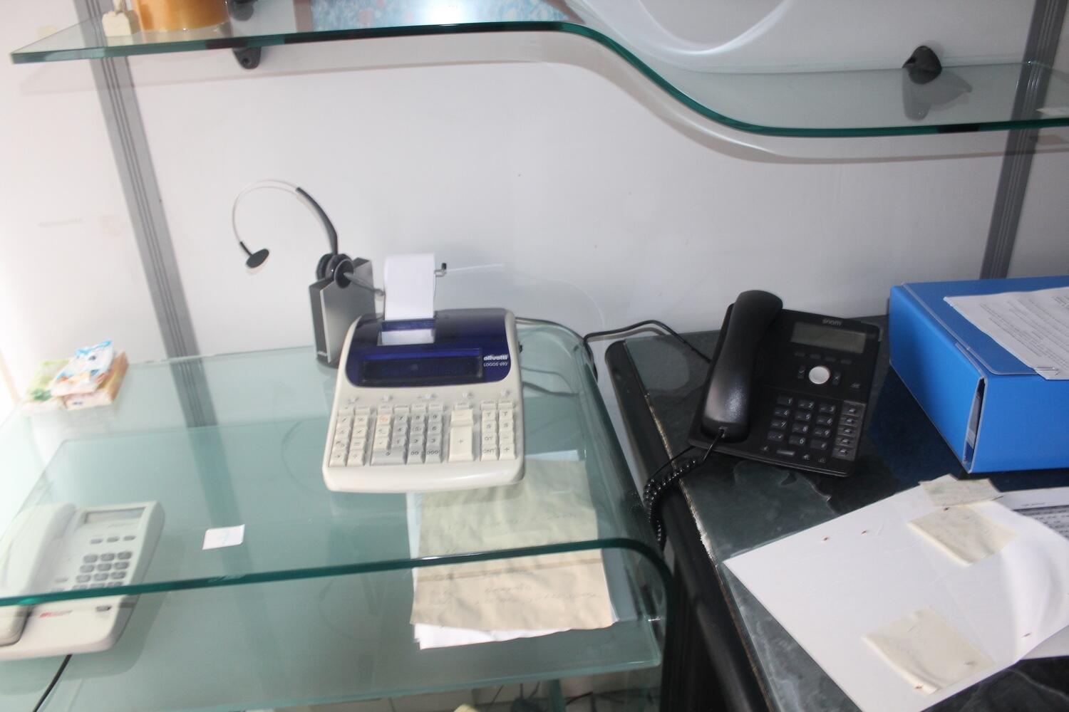 Lot Electronic office equipment
