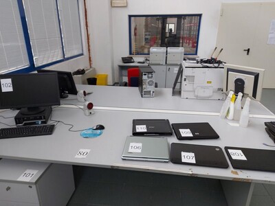 Lot Electronic office equipment