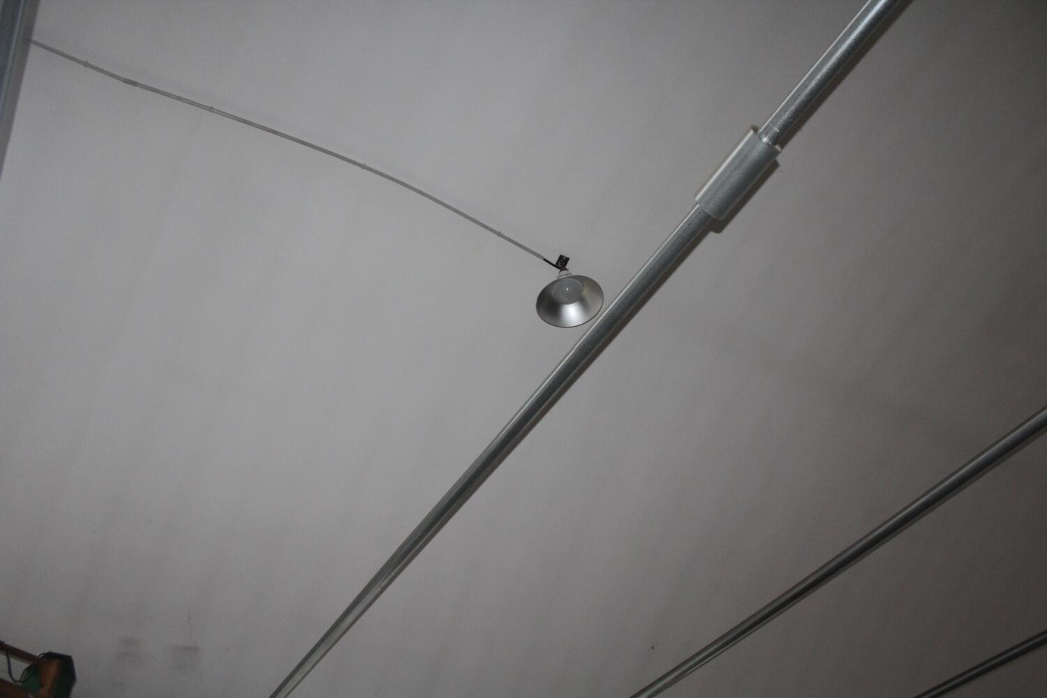 Lot Halogen lighting system