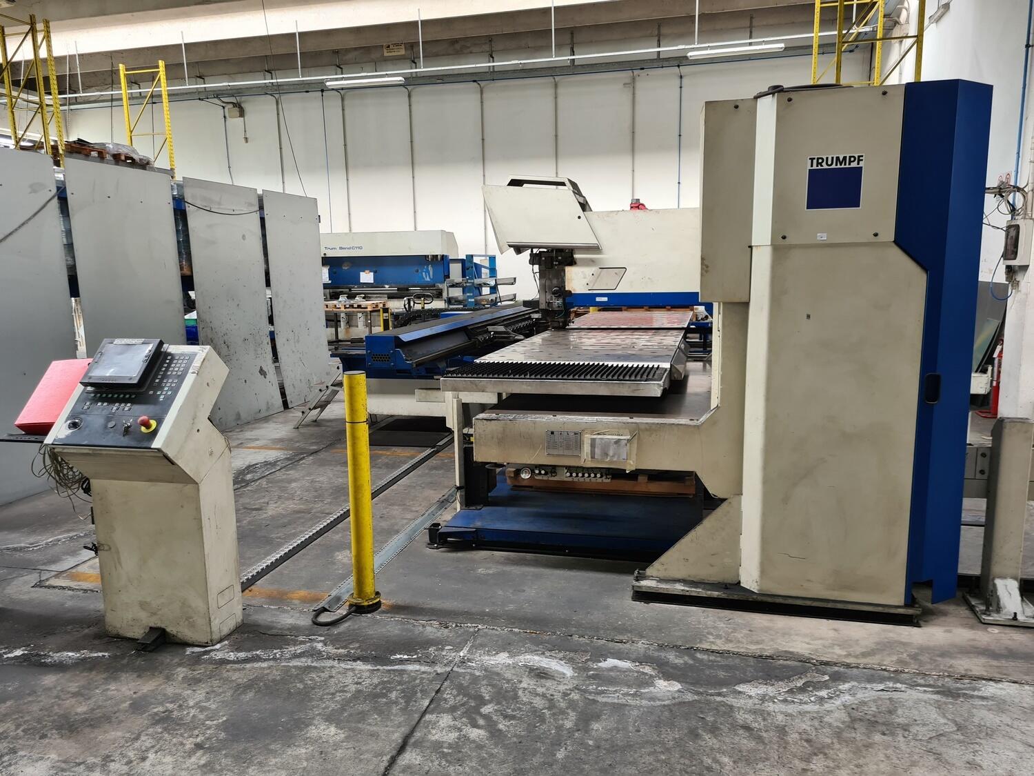 Lot Trumpf CNC punching machine