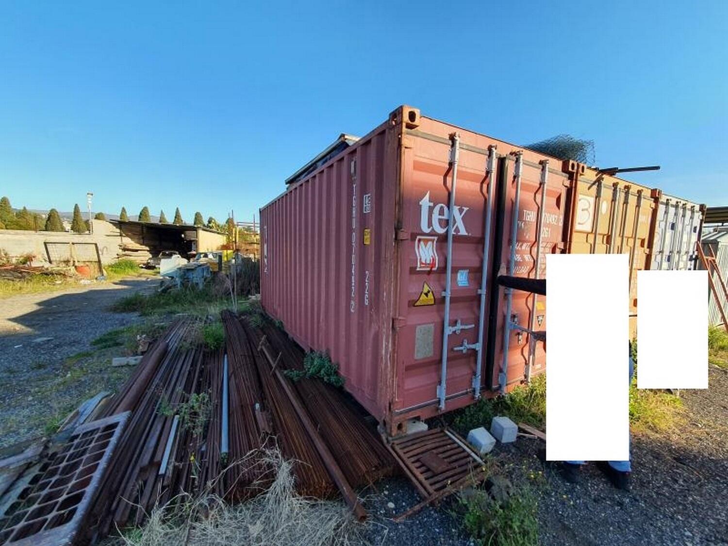 Lot Container