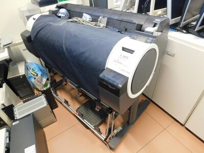 Lot Electronic office equipment