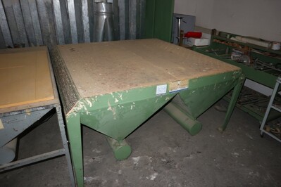 Lot Suction tables