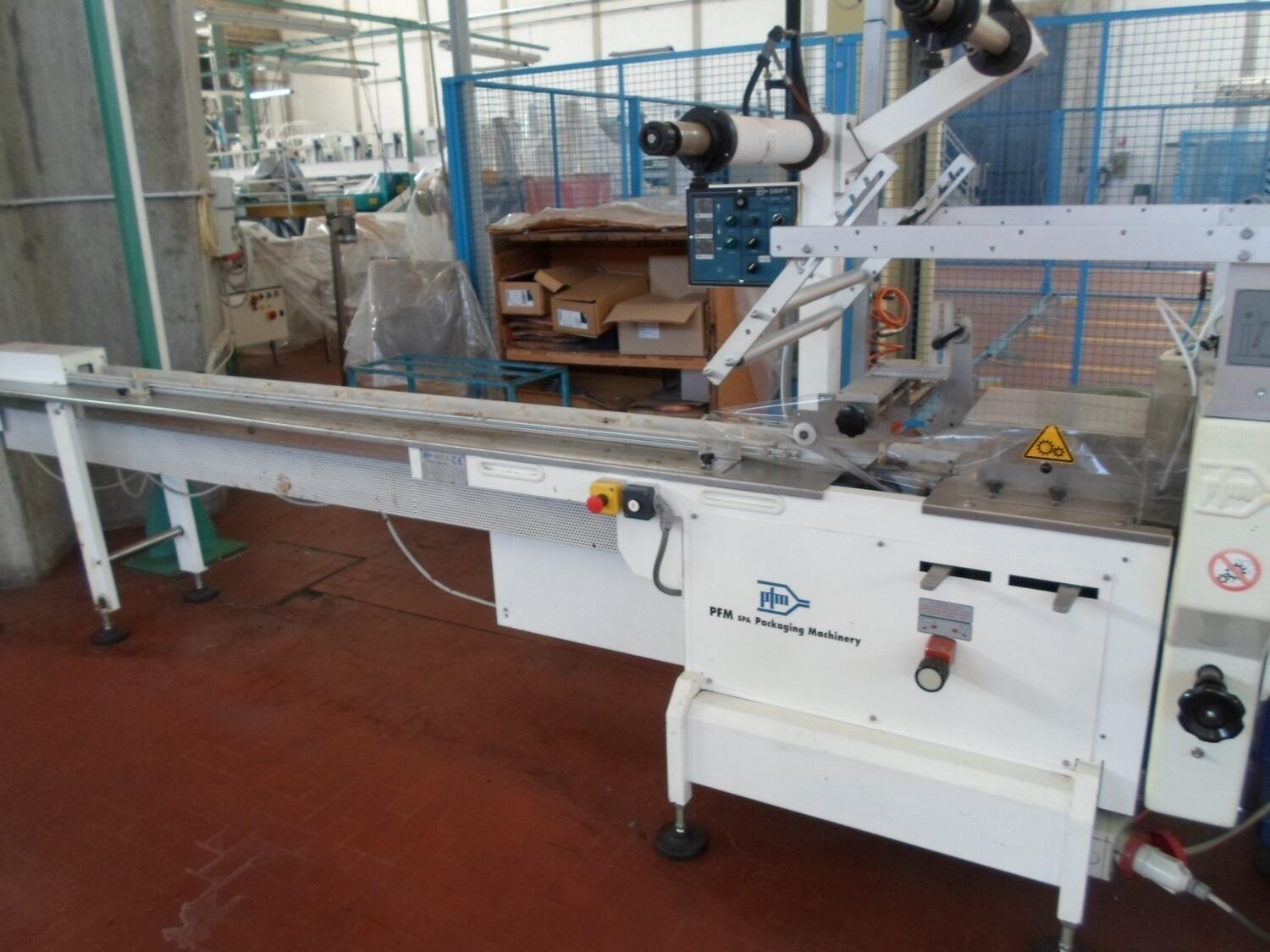 Lot PFM Flow Pack packaging machine