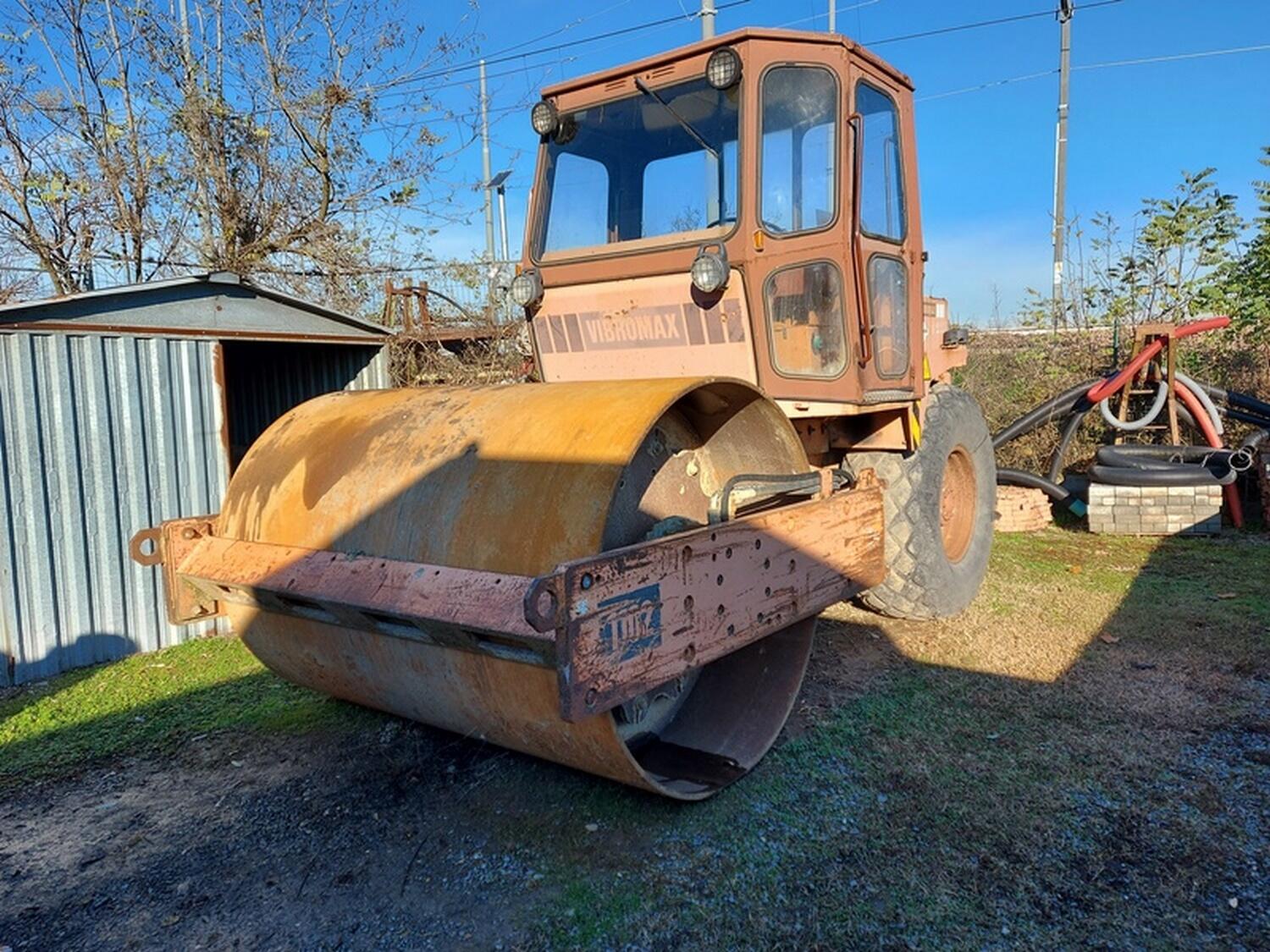 Lot compactor case VIBROMAX