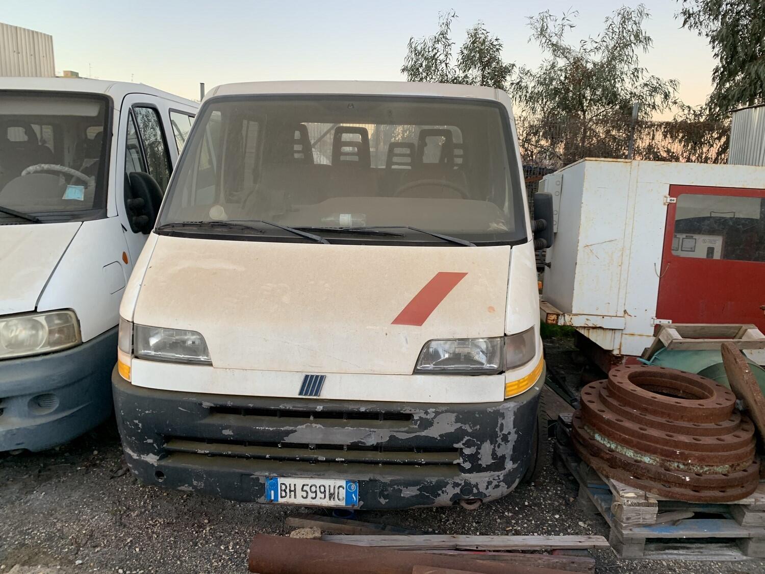 Lot Fiat commercial vehicles