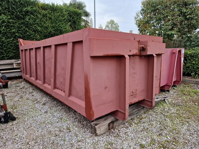 Lot Roll-off skip for sludge Saved