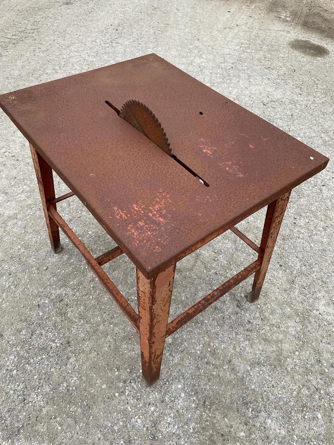 Lot Atlas Copco table saw