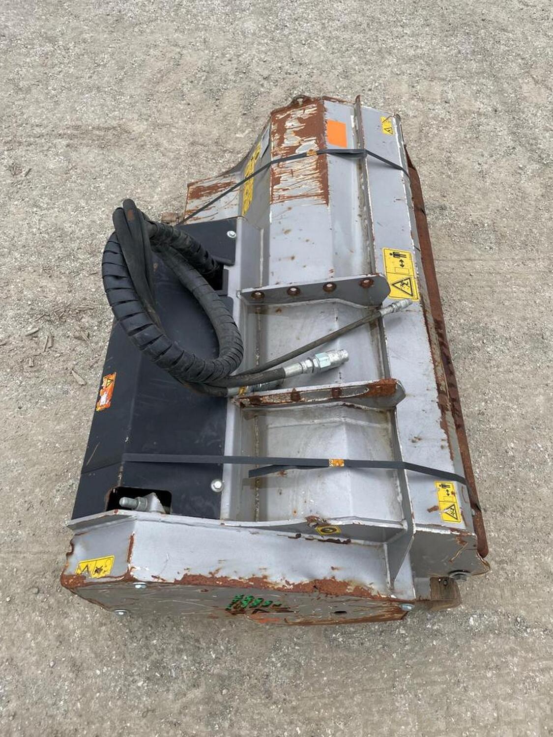 Lot Fae carving head