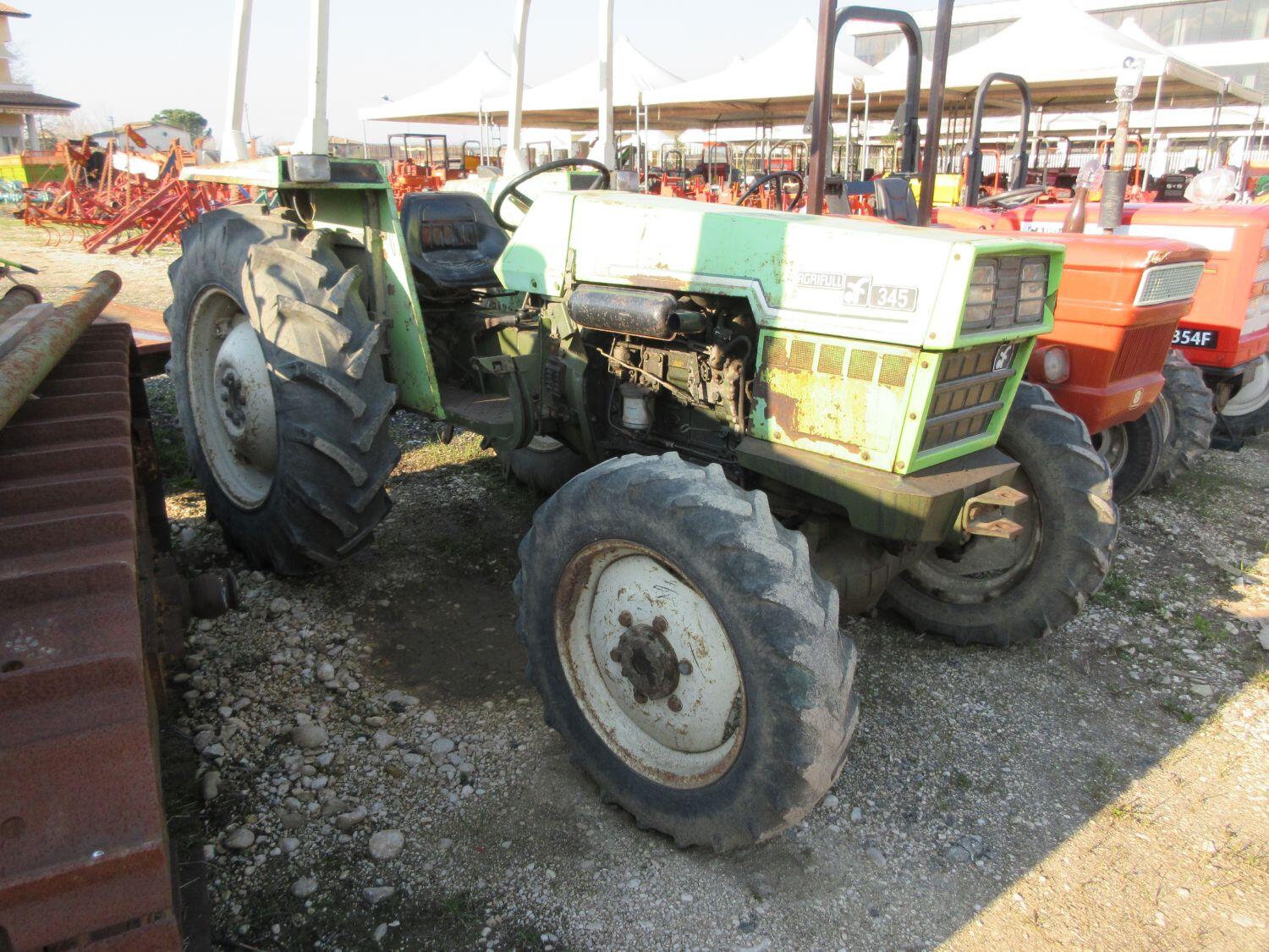 Lot Agrifull farm tractor