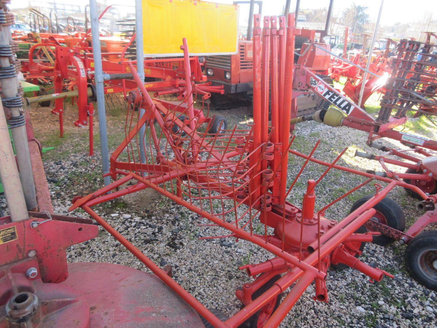 Lot Reconditioned rotor tedder rake