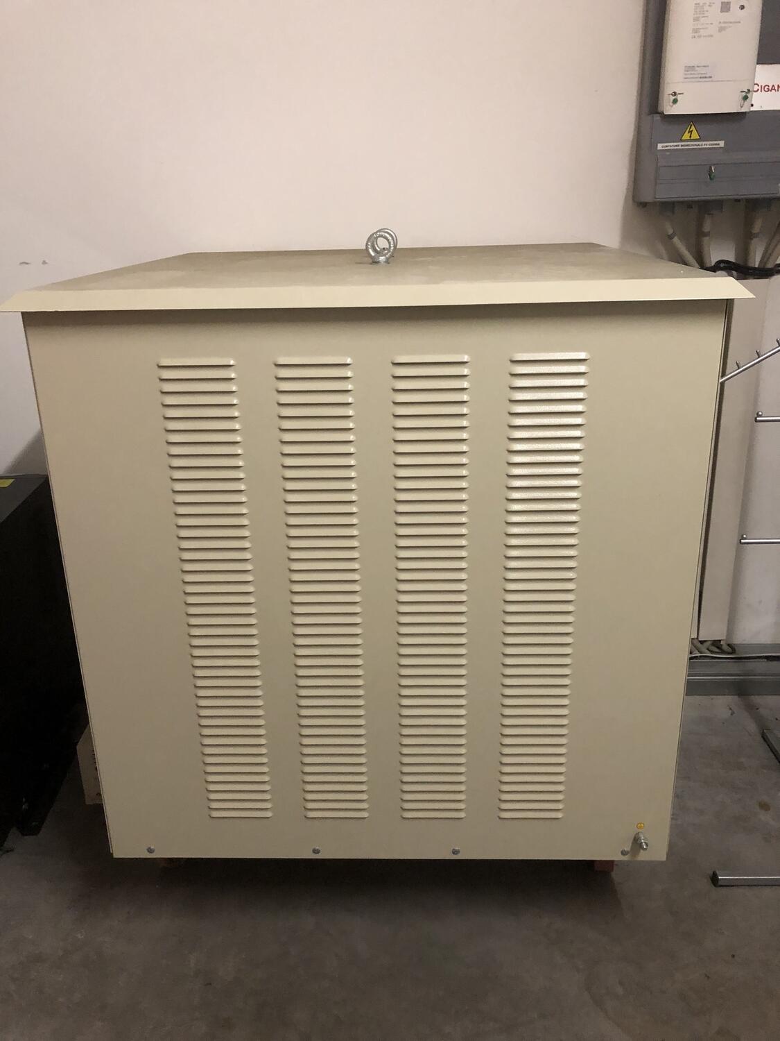 Lot Three-phase transformer Botter