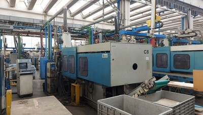 Lot BMB MC270 injection molding machine