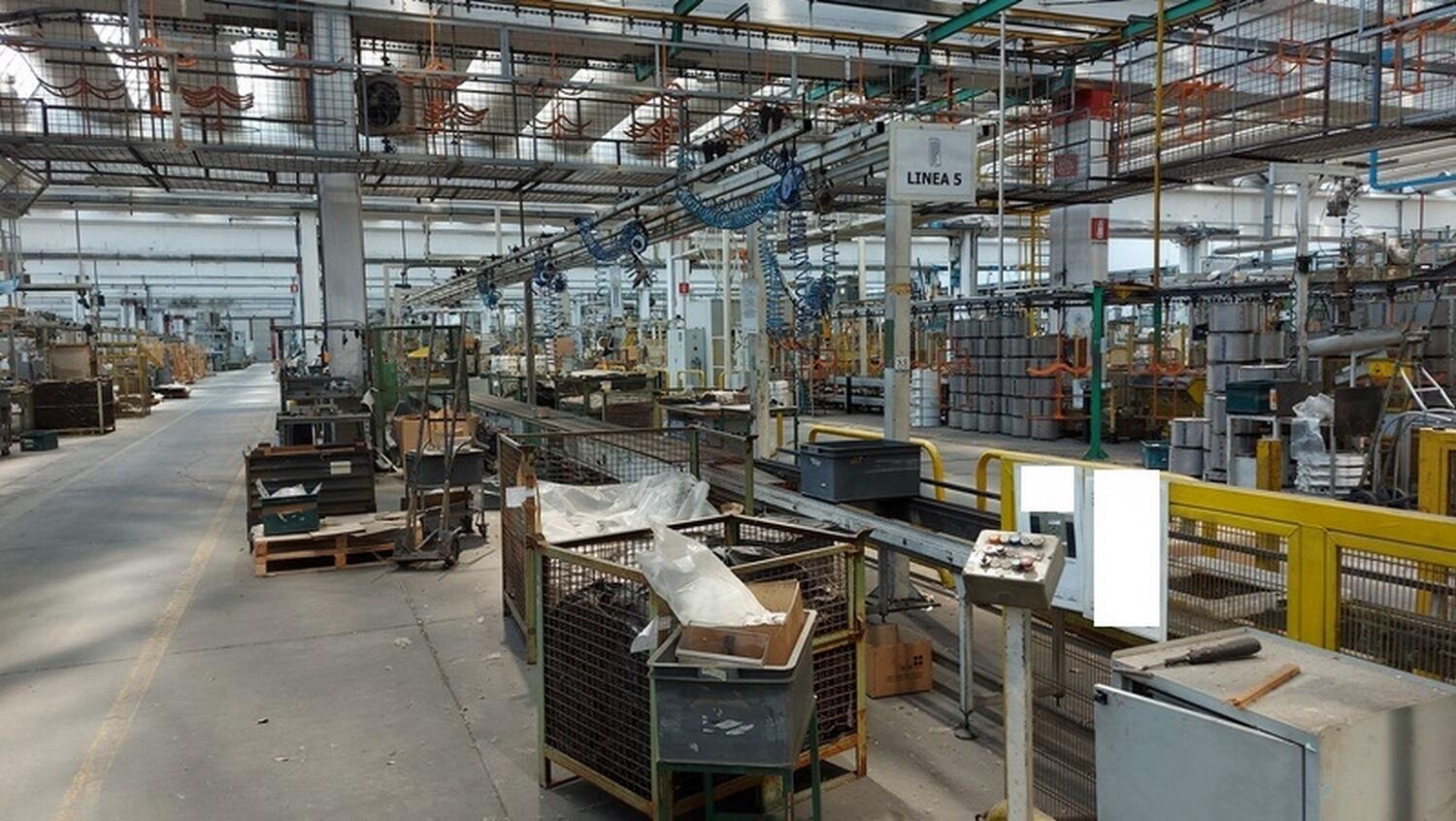 Lot Appliance assembly line