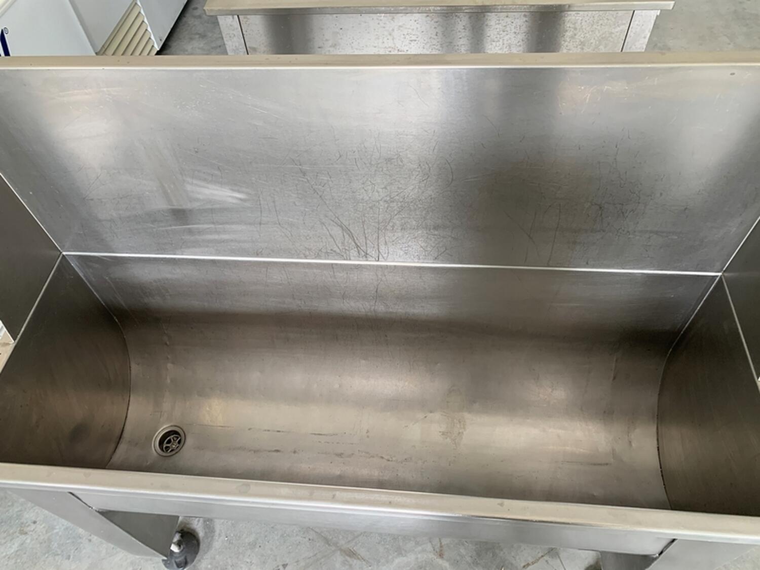 Lot Steel washing tank