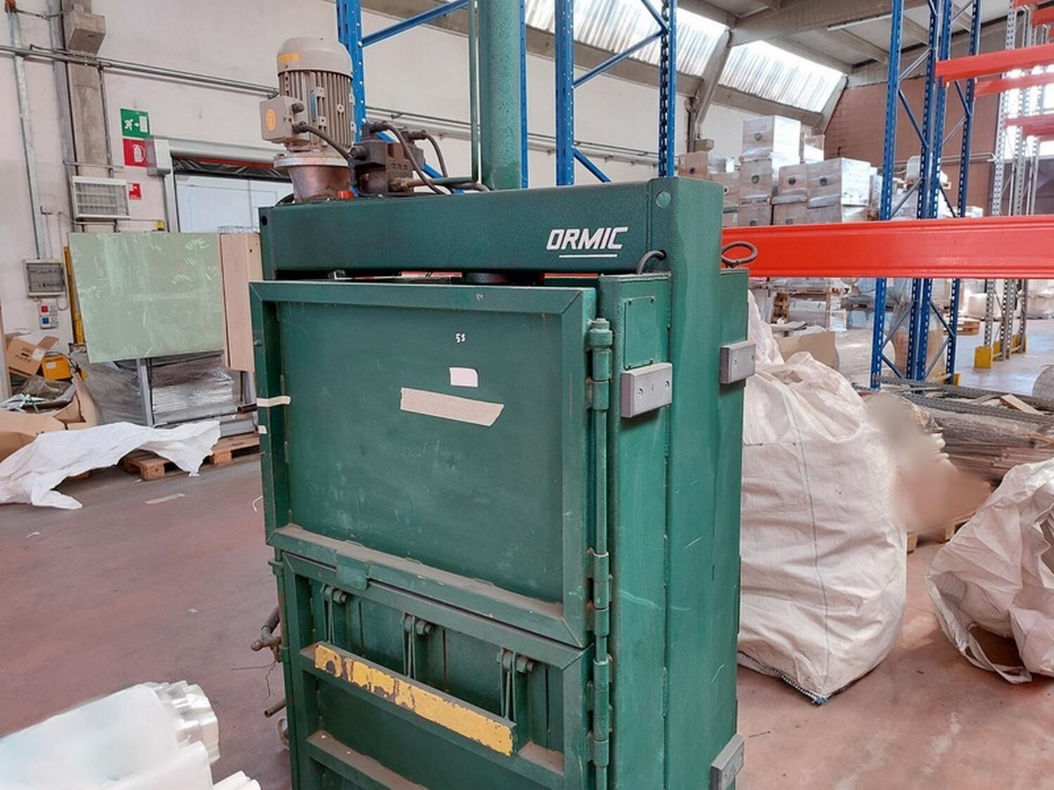 Lot Ormic hydraulic compactor