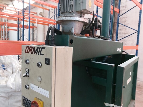 Lot Ormic hydraulic compactor