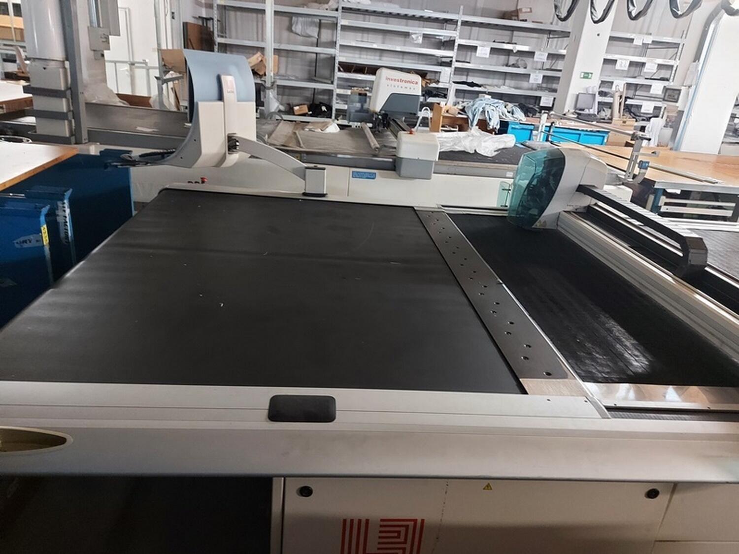 Lot Lectra automatic cutting machine