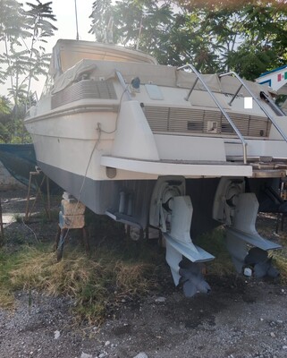 Auction Windy motor boat