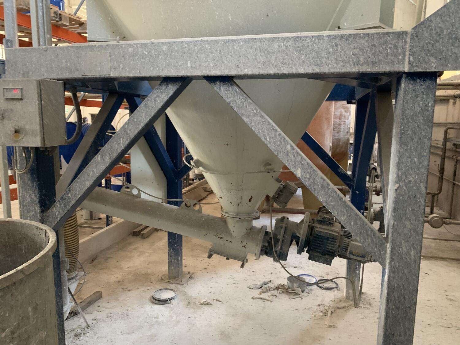 Lot Electric hopper and pallet truck