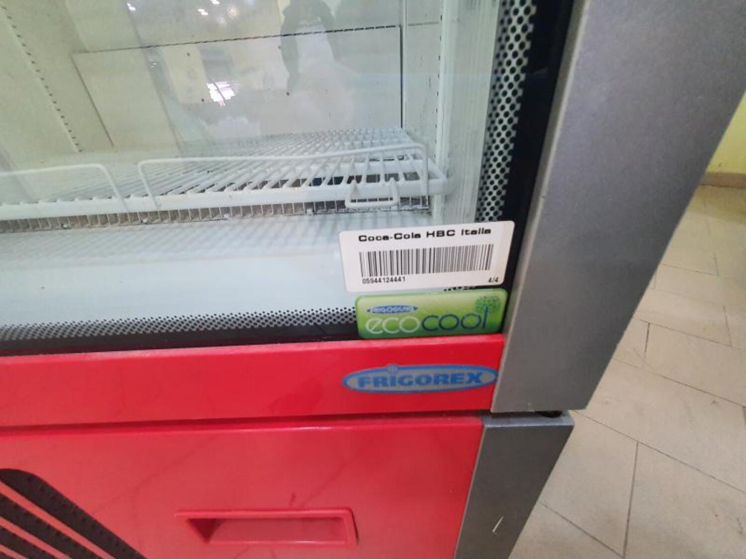 Lot Algida freezer and drinks fridge