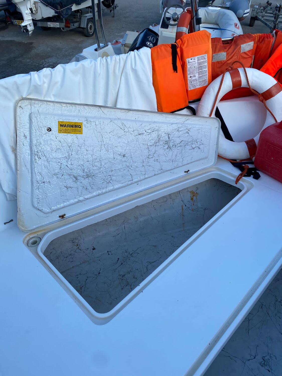 Lot Bayliner Marine Corporation vessel