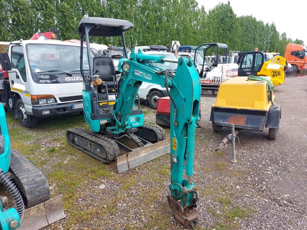 Lot Kobelco SK17SR-3 mini excavator