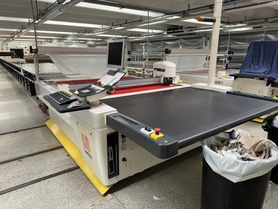 Lot Lectra Vector2500 automatic cutting machine