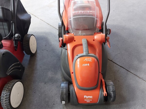 Lot Gardenitalia scarifier and Flymo shaver