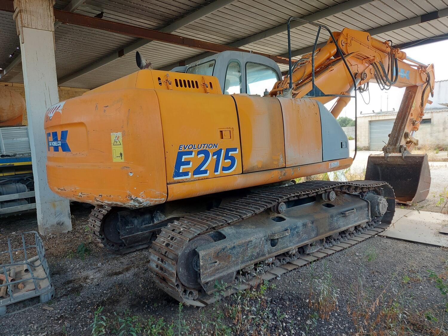 Lotto Escavatore cingolato Fiat Kobelco E215 Evolution