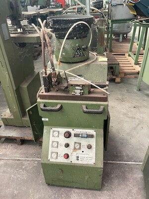 Lot 2BR dowel inserter